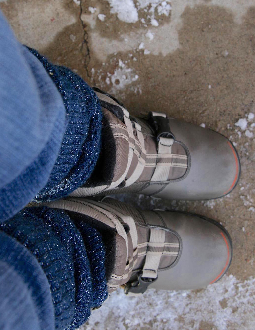 A Homeless Woman Gave Away Her Only Pair Of Boots. The Reason ...
