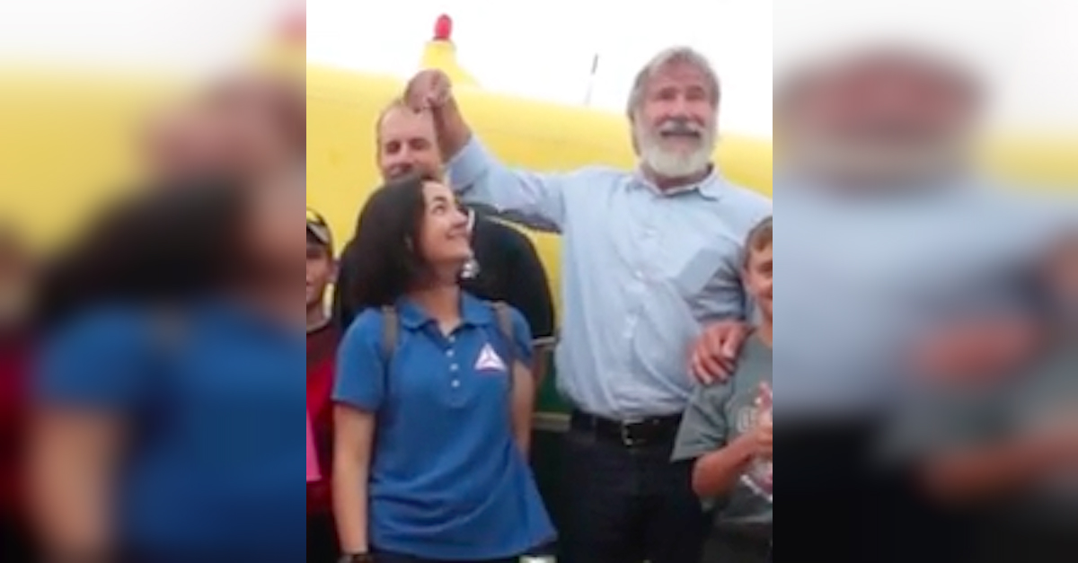 Harrison Ford Surprises Aspiring Pilot With An Unforgettable Ride In ...