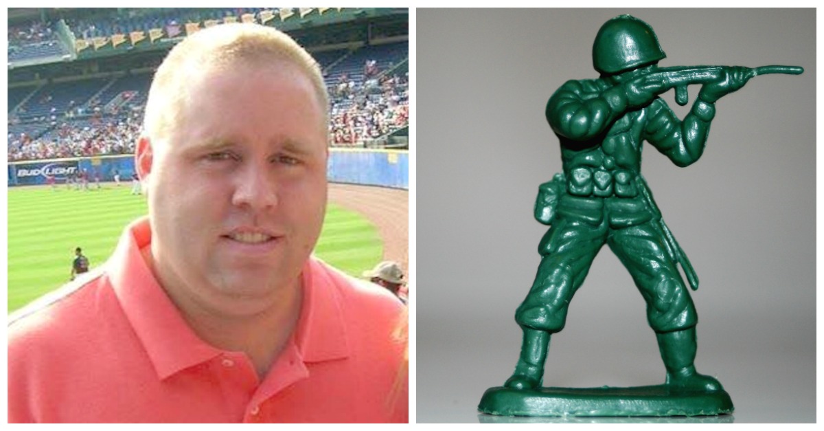 Man Creates American Flag Out Of 10,000 Army Men Figures