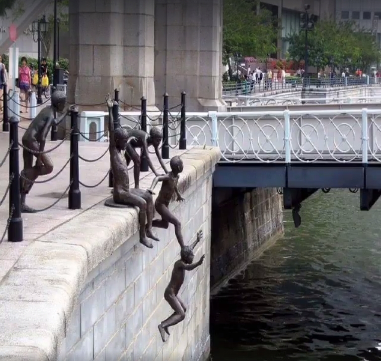 They're Just Sculptures, But These Unbelievable Creations Seem To Defy ...