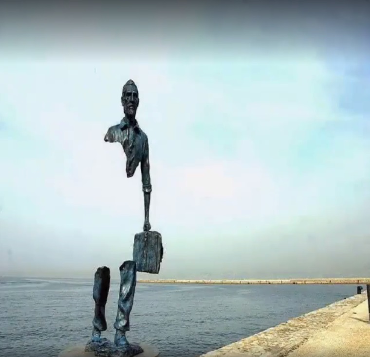 They're Just Sculptures, But These Unbelievable Creations Seem To Defy ...