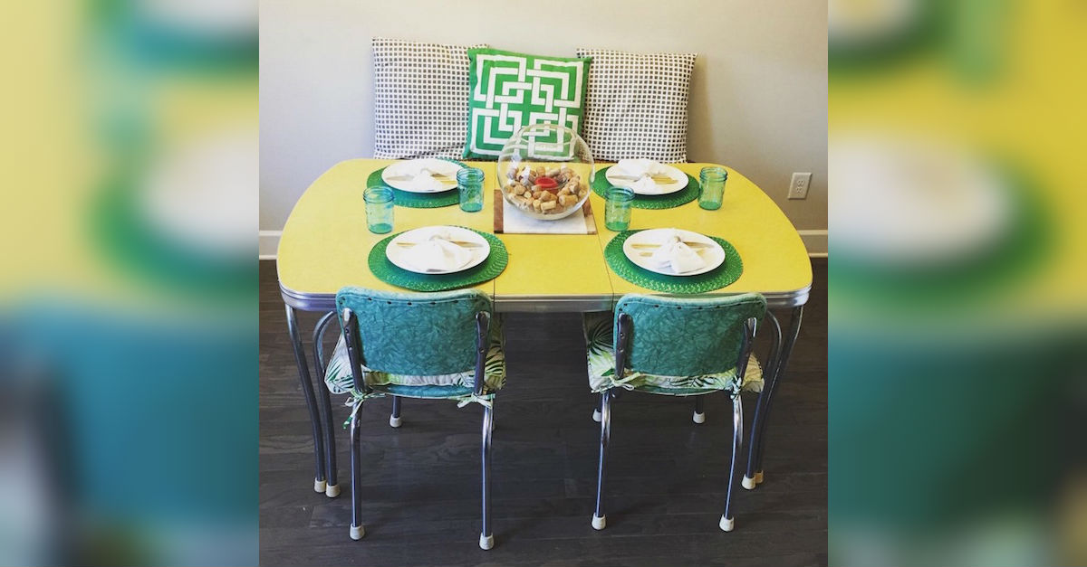 Beautiful Vintage Dinette Sets You'll Want In Your Kitchen