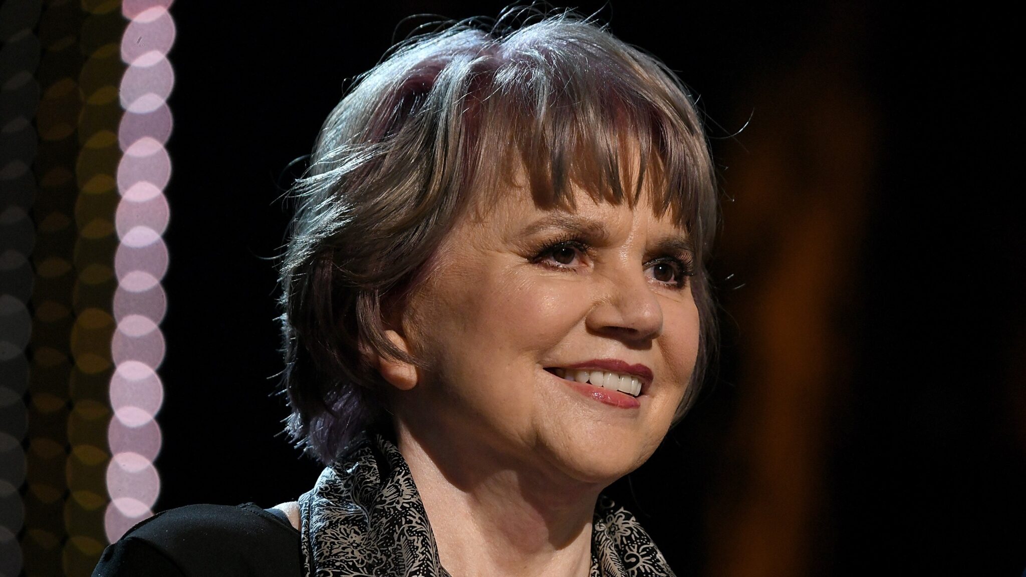 Linda Ronstadt Opens Up About Neurological Disorder That Took Away ...