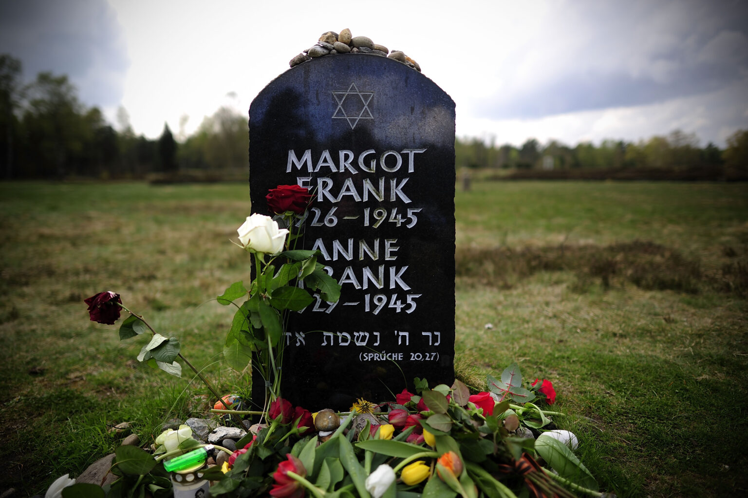 The Details Of Anne Frank's Older Sister Margot Frank
