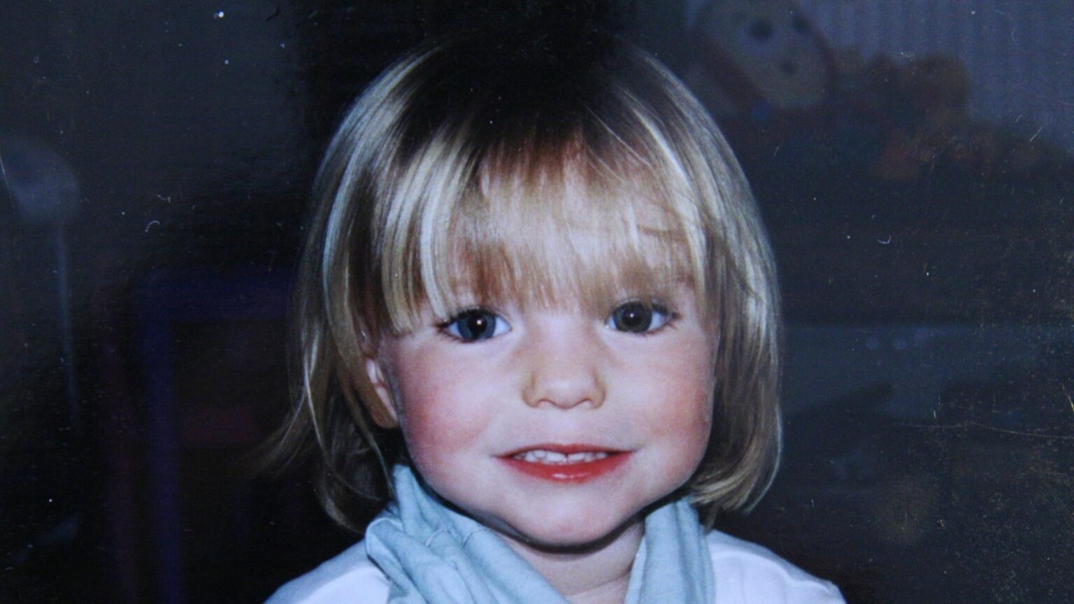 Woman Who Claims To Be Madeleine McCann Will Take DNA Test With Gerry ...