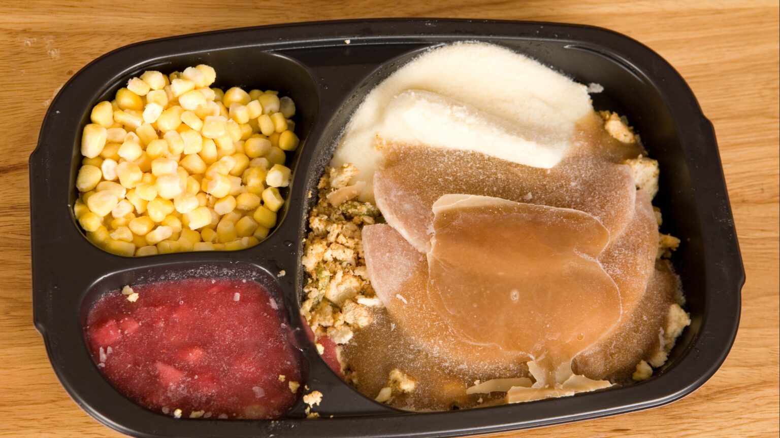 Kids Share Pics Of Their Unhealthy & Bad Lunches On Social Media