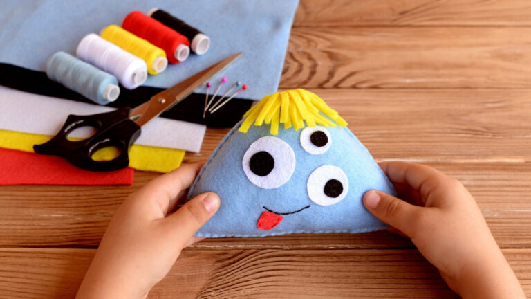 Make These 12 Simple Handicrafts With Kids And See How Proud They Are ...