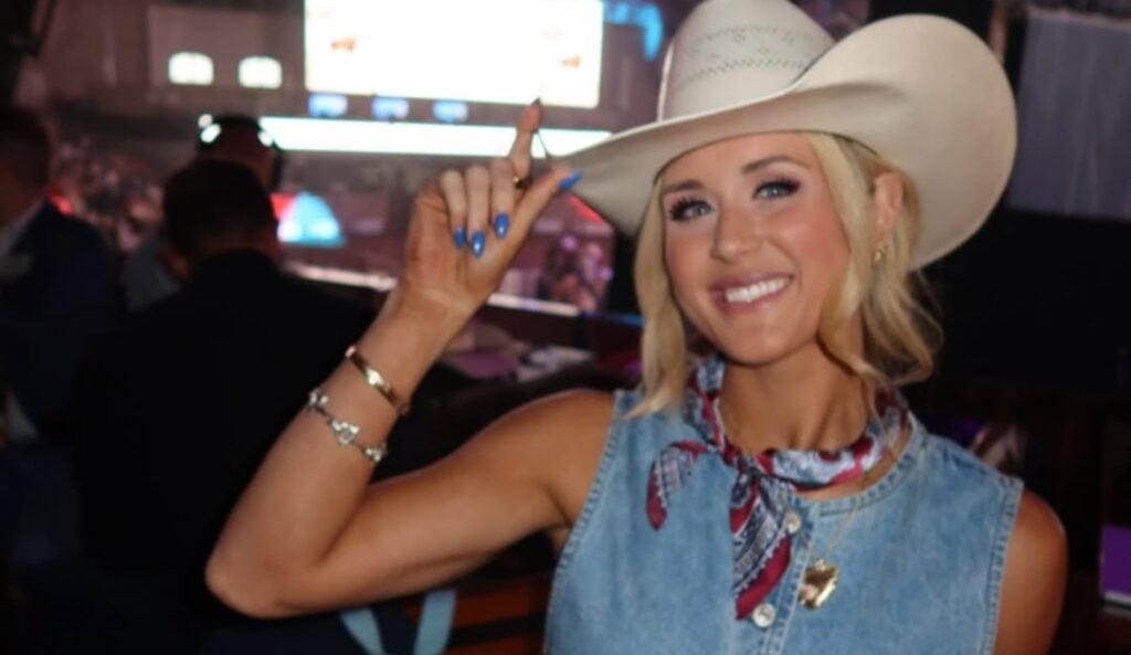 A MAGA Influencer and Podcast Host Asked For Cues Off-Camera
